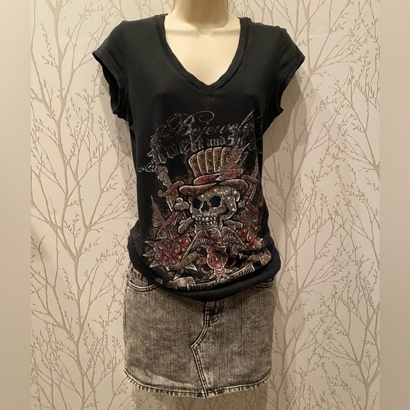 Bejeweled | Tops | Bejeweled Black Skull Top | Poshmark